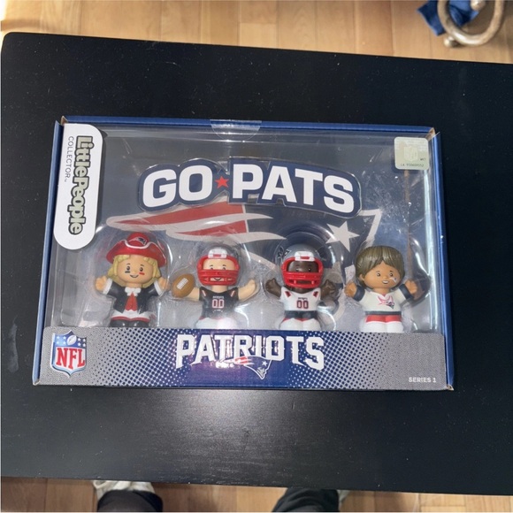 Fisher-Price | Other | Fisherprice Little People Football Fan Set With ...